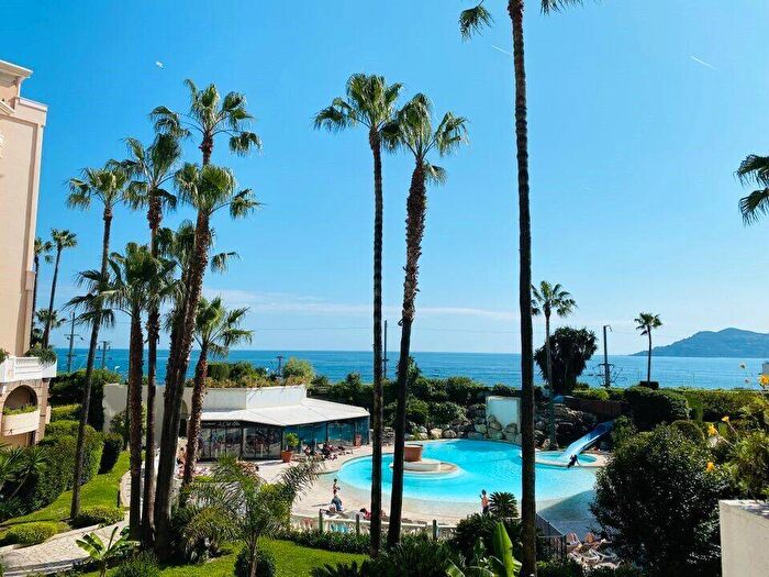 Croix des Gardes, Cannes : Appartement 2 pièces à louer