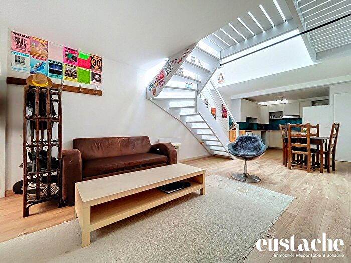 Appartement à vendre - Paris e , Belleville, Saint-Maur - 3 pièces - 2 chambres