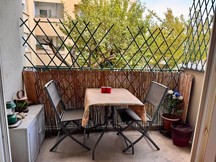 Clermont-Ferrand, Croix de Neyrat : Appartement 3 pièces à vendre