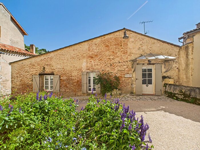 Maison à vendre - Penne-dAgenais - 5 pièces - 3 chambres