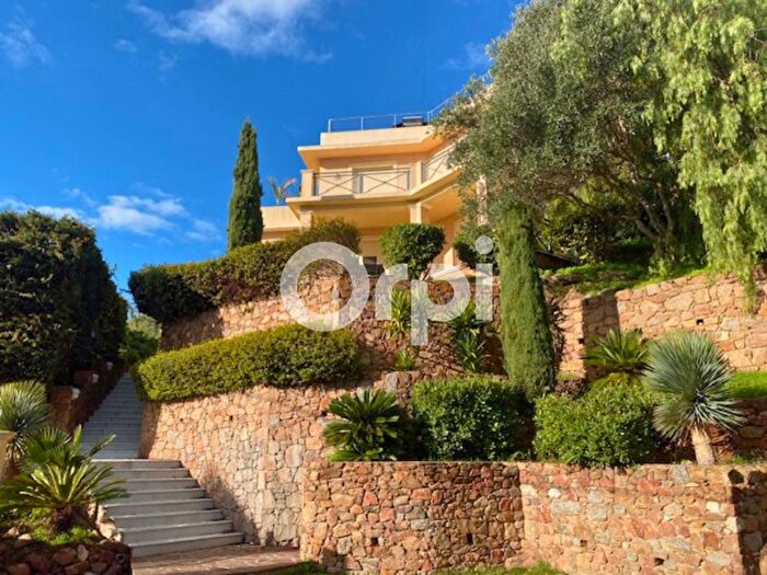 Maison à vendre - Mandelieu-la-Napoule, Les Termes - 4 pièces - 3 chambres