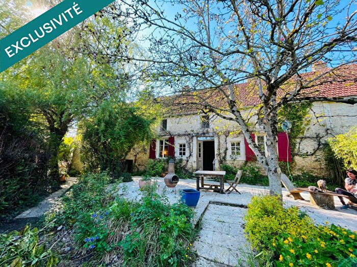 Maison à vendre - Rouvres-sur-Aube - 8 pièces - 4 chambres