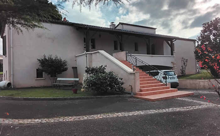 Maison à vendre - Montayral - 8 pièces - 4 chambres