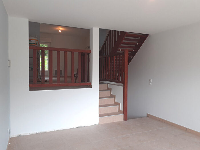 Trémentines : Maison 5 pièces à louer