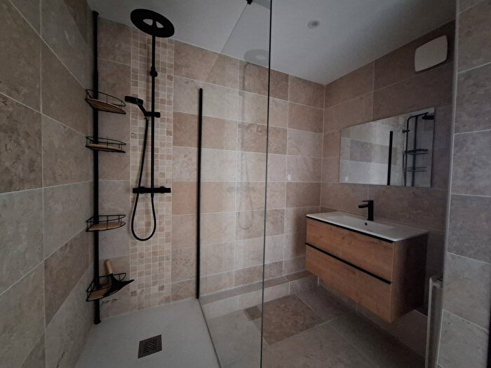 Appartement à louer - Cusset - 3 pièces - 2 chambres