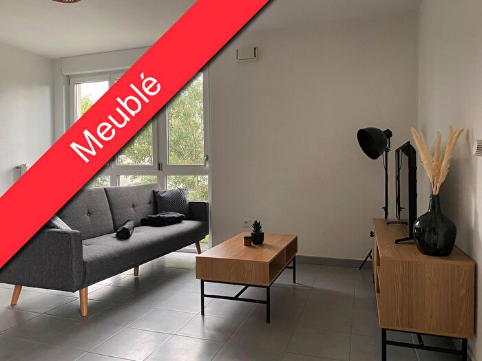 Appartement à louer - Seilh - 3 pièces - 2 chambres