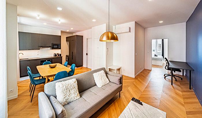 Appartement à vendre - Villeurbanne, Gratte Ciel - 2 pièces - 1 chambre