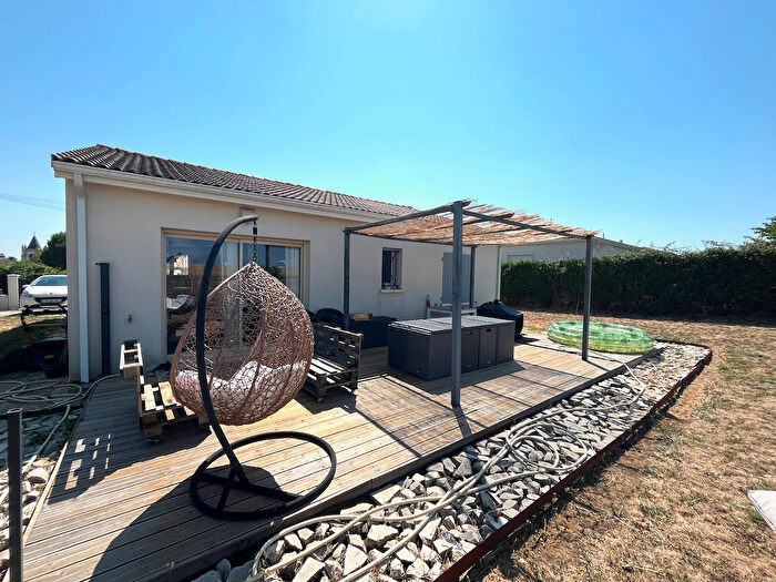 Hautefage-la-Tour : Maison 3 pièces à louer