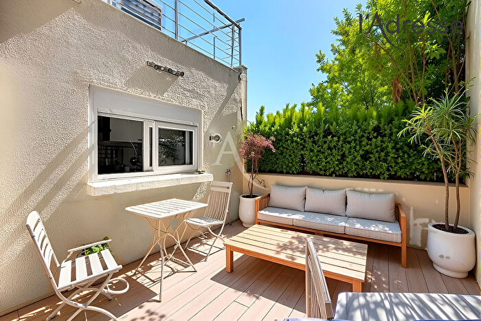 Maison 2 pièces à vendre à Suresnes, Liberté