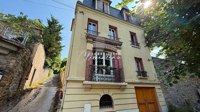 Maison à louer - Nord et Ouest, Triel-sur-Seine - 8 pièces - 6 chambres