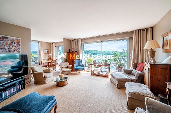 Appartement 4 pièces à vendre à Sèvres, Croix-Bosset, Monesse, Brancas