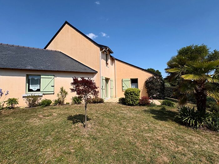 Ambon : Maison 4 pièces à vendre