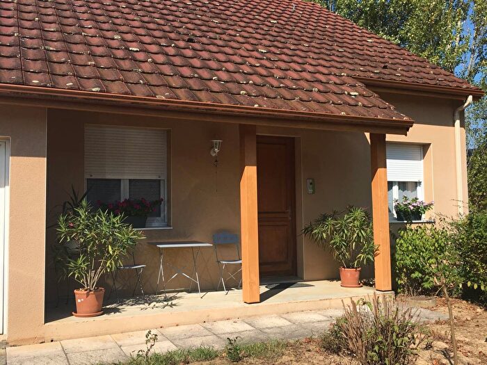 Maison à vendre - Saint-Pantaléon-de-Larche - 4 pièces - 3 chambres