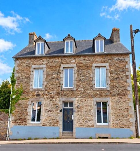 Maison 10 pièces à vendre à Châteauneuf-du-Faou