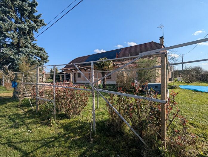 Maison à vendre - Mervans - 7 pièces - 5 chambres