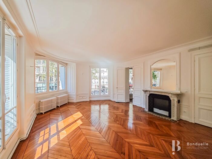 Appartement 5 pièces à Paris 7ème, Invalides, à louer