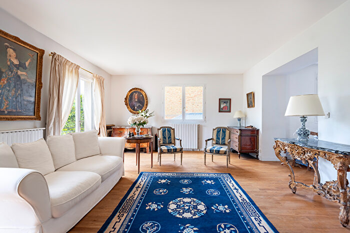 Maison 7 pièces à Versailles, Clagny Glatigny, à vendre
