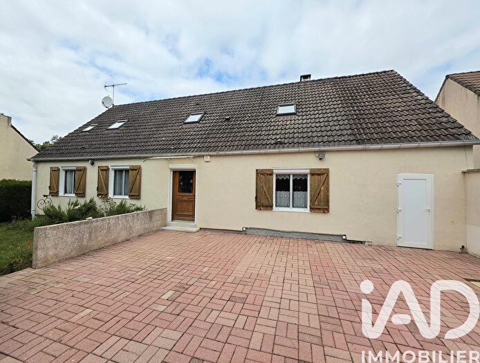 Saint-Agnan : Maison 10 pièces à vendre