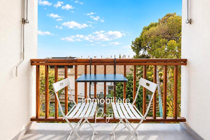 Marseille e, La Rose : Appartement 3 pièces à louer