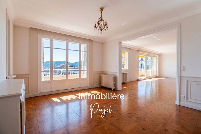 Appartement à louer - Marseille e , Perier - 5 pièces - 4 chambres