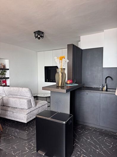 Appartement à louer - Bastia, Centre-ville ancien - 2 pièces - 1 chambre