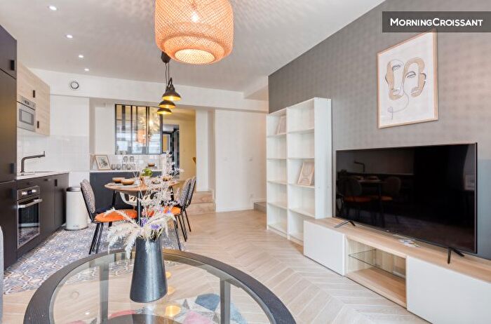 Appartement à louer - Paris e , Montmartre, Sacré Coeur, Abbesses - 2 pièces - 1 chambre