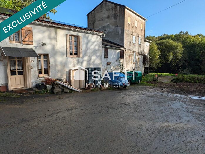 Maison à vendre - Saint-Hilaire-le-Vouhis - 5 pièces - 2 chambres