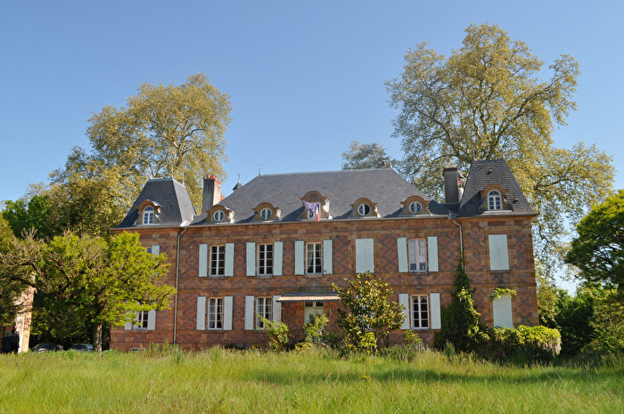 Maison à vendre - Bressolles - 19 pièces - 8 chambres
