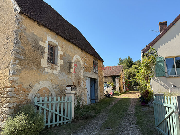 Maison 6 pièces à Saint-Cosme-en-Vairais, à vendre