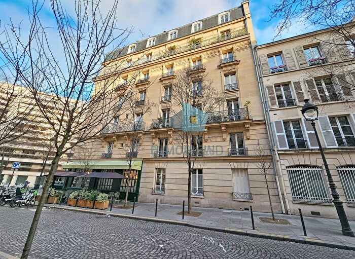Appartement à vendre - Paris e  - 2 pièces - 1 chambre
