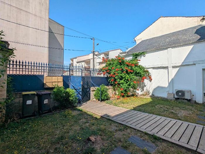Cognac, Centre-ville, Gare : Appartement 2 pièces à louer
