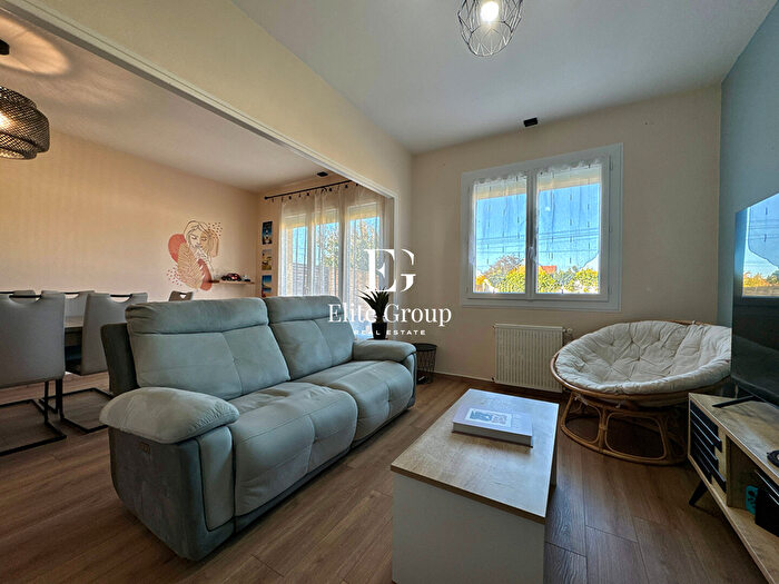 Maison à vendre - Tonnay-Charente - 5 pièces - 3 chambres