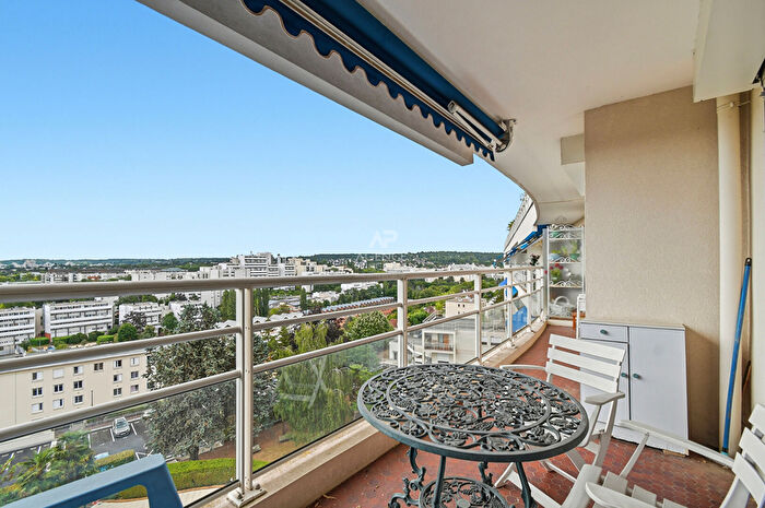 Appartement 4 pièces à Saint-Germain-en-Laye, Hennemont, à vendre