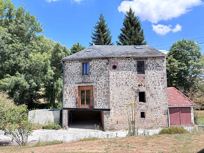 Oradour-Saint-Genest - Maison 5 pièces à vendre