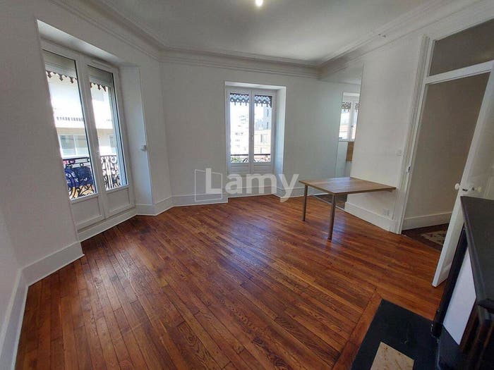 Championnet-Caserne de Bonne, Grenoble : Appartement 3 pièces à louer