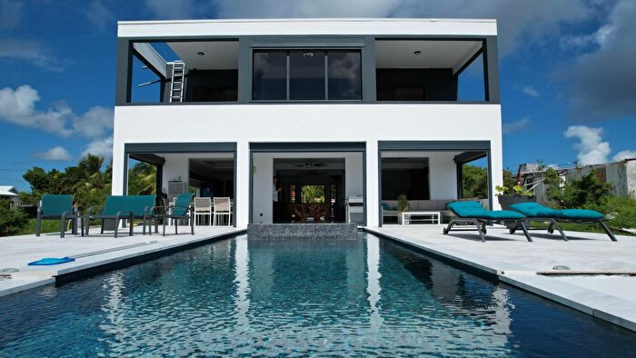 Maison à vendre - Saint-François - 6 pièces - 5 chambres