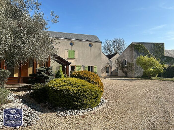 Maison à vendre - Yèvre-la-Ville - 11 pièces - 8 chambres