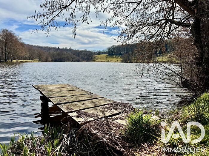Maison 8 pièces à Château-Chervix, à vendre