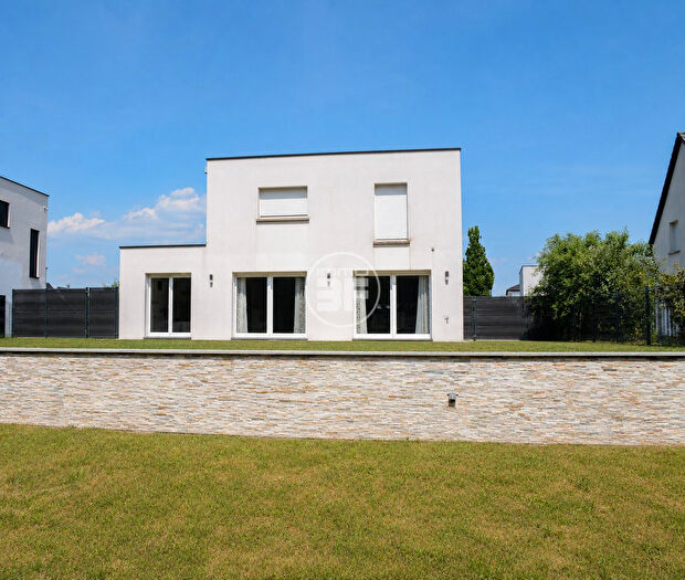 Maison 7 pièces à louer à Saint-Louis