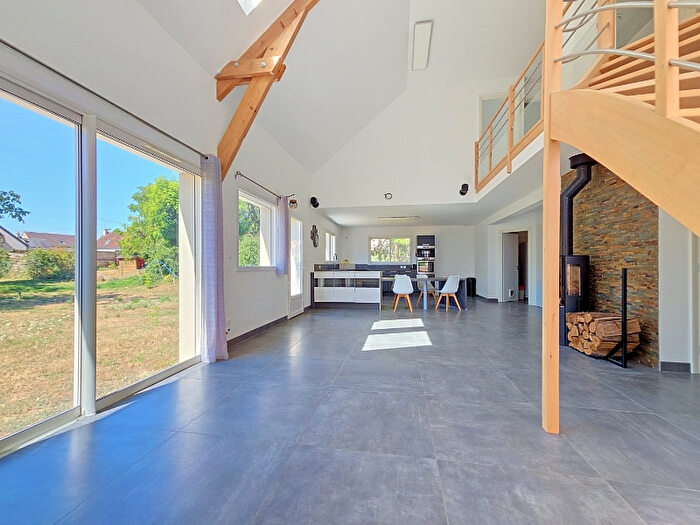 Maison 5 pièces à vendre à Beaumont-la-Ronce