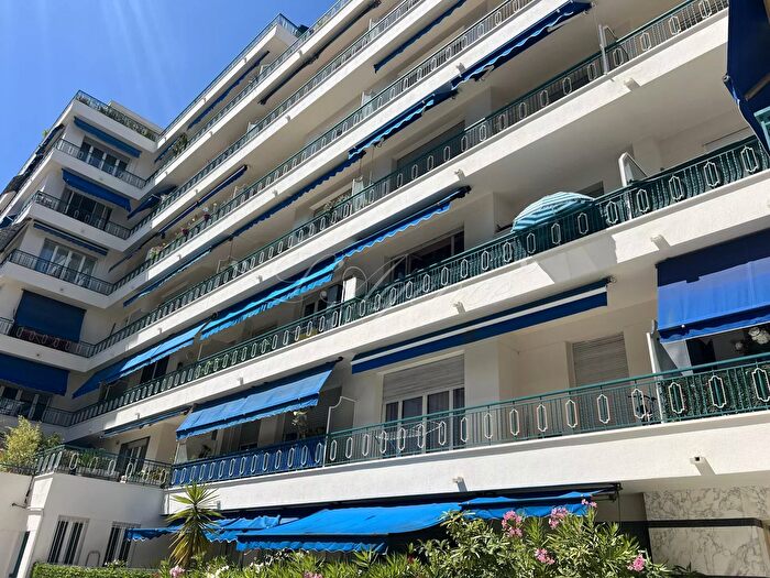 Appartement 2 pièces à vendre à Nice, Parc Impérial, Le Piol