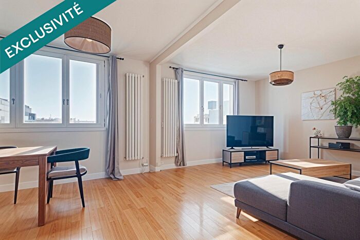 Appartement à vendre - Le Raincy, Gare - 3 pièces - 2 chambres