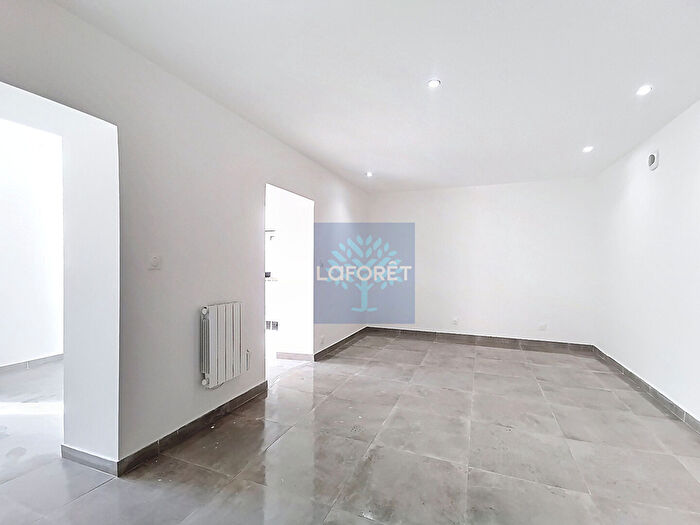 Appartement à louer - Fontenay-en-Parisis - 2 pièces - 1 chambre