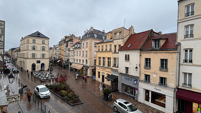 Appartement à vendre - Saint-Germain-en-Laye, Centre-ville, Quartiers forestiers - 2 pièces - 1 chambre