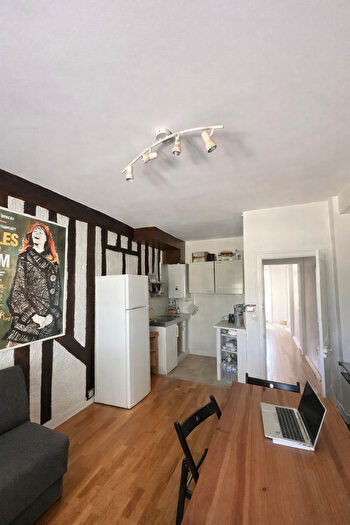 Appartement à vendre - Orléans, La Cigogne - 2 pièces - 1 chambre