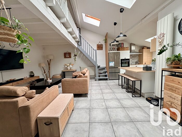 Maison à vendre - Eysines, Le Bourg - 4 pièces - 2 chambres