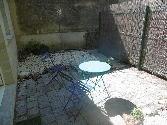 Appartement à louer - Barbâtre-Saint Remy-Verrerie, Reims - 2 pièces - 1 chambre