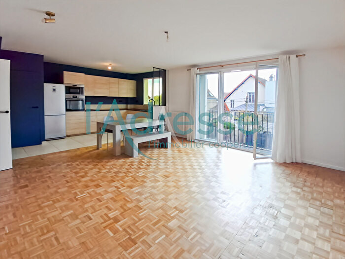 Appartement à vendre - Rueil-Malmaison, Mont Valerien - 5 pièces - 3 chambres