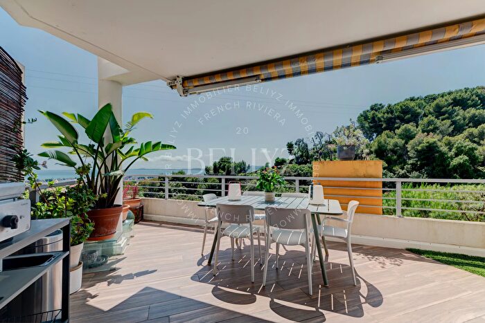 Appartement 4 pièces à vendre - Saint-Laurent-du-Var, Jacquons, Plateaux Fleuris
