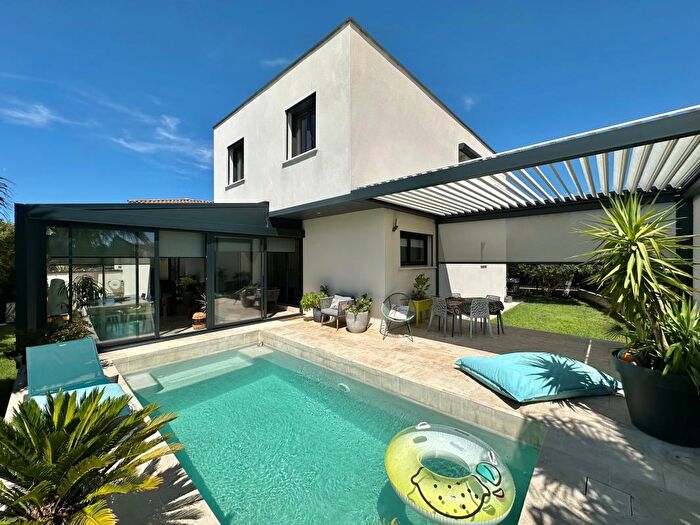 Maison à vendre - Vauvert - 5 pièces - 4 chambres